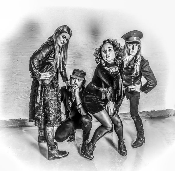 THE BABOON SHOW | Mighty Sounds